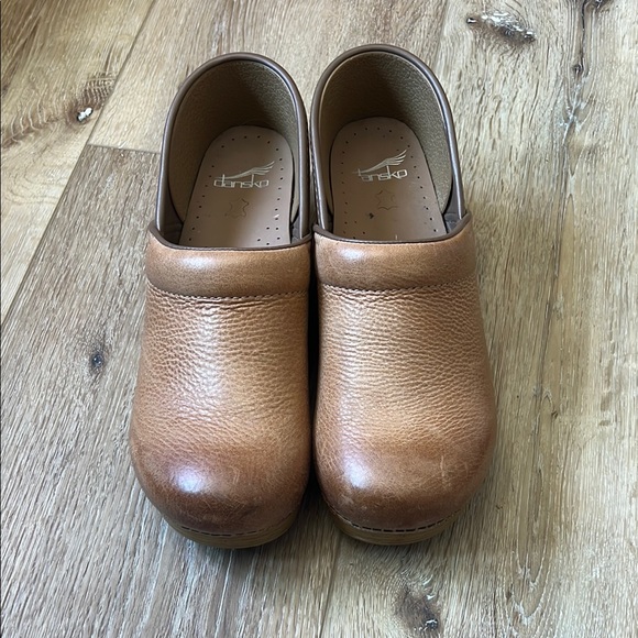 Dansko | Shoes | Dansko Tan Leather Clogs Rare Color Sz 4 Worn Ones ...
